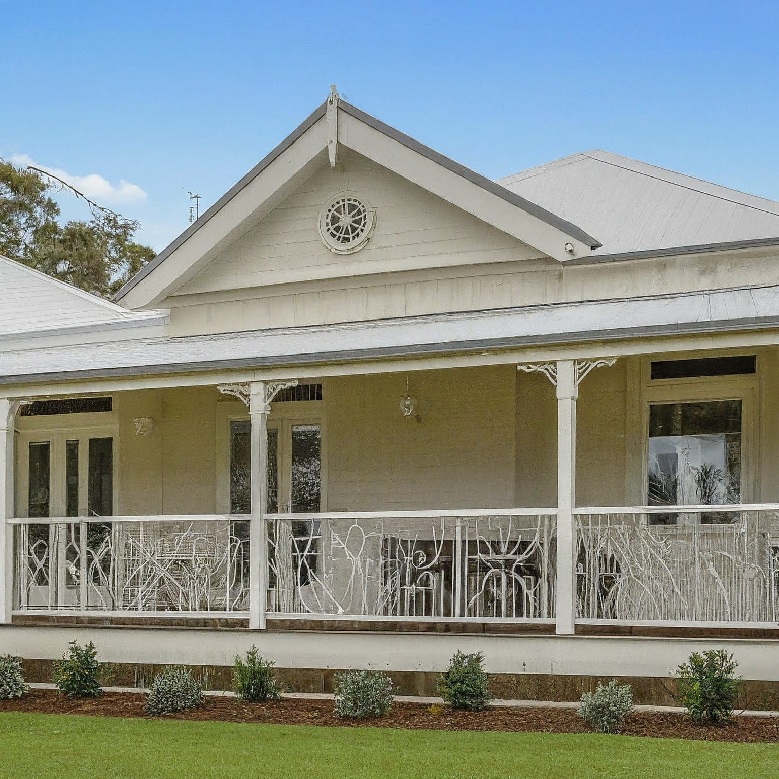 Building a Modern Australian Farm Style Homestead - My Kit Home